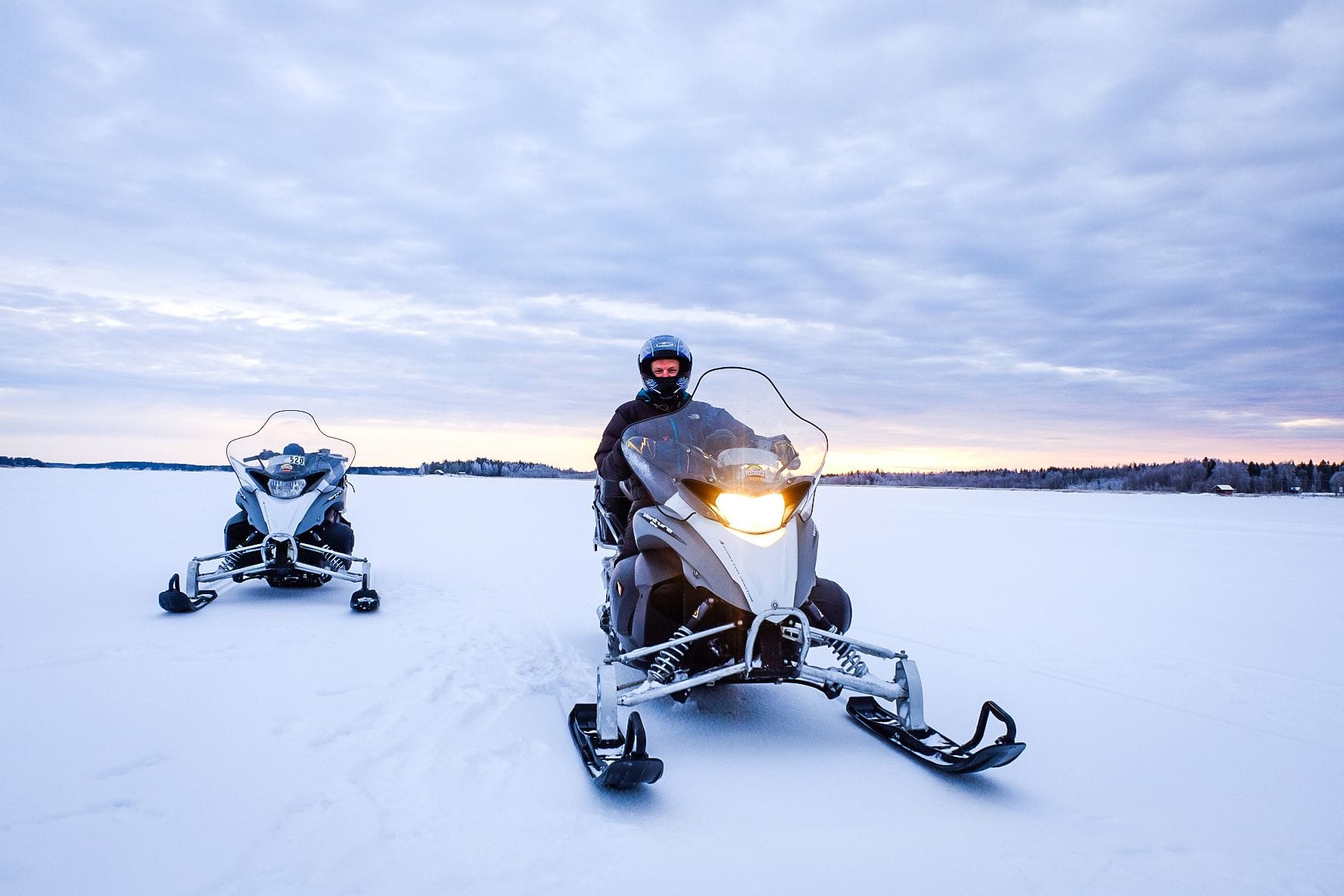 Snowmobile tour with lunch - Explore Luleå