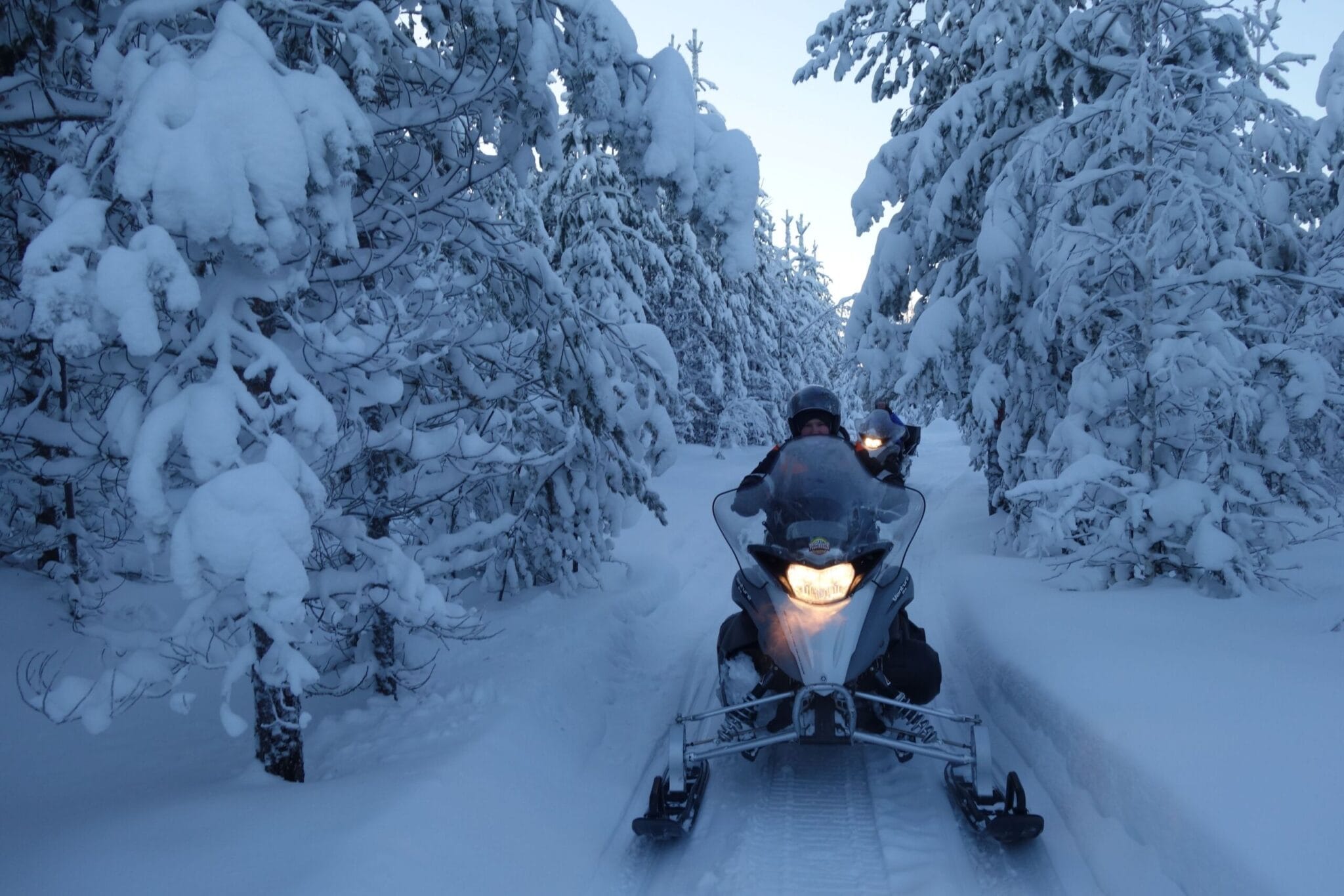 Snowmobile tour with lunch - Explore Luleå